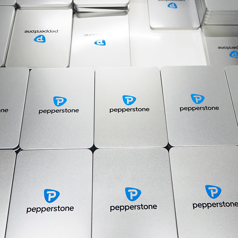 โรงงาน แบตสำรอง power bank | ผลงาน Powerbank สกรีนโลโก้ pepperstone