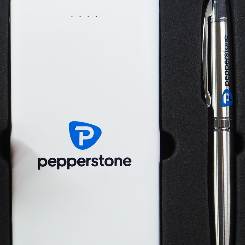 โรงงาน แบตสำรอง power bank | ผลงาน Powerbank สกรีนโลโก้ pepperstone