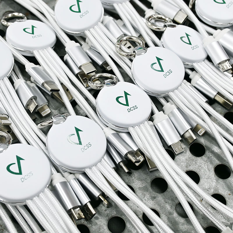 โรงงานผลิต Power Bank ทำโลโก้บริษัทฯ ฟรีสกรีน พาวเวอร์แบงค์พรีเมี่ยม ...